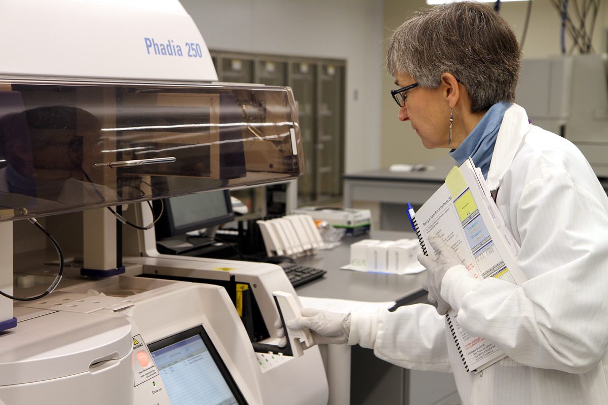 What have you heard about hereditary genetic testing? - UCHealth Today