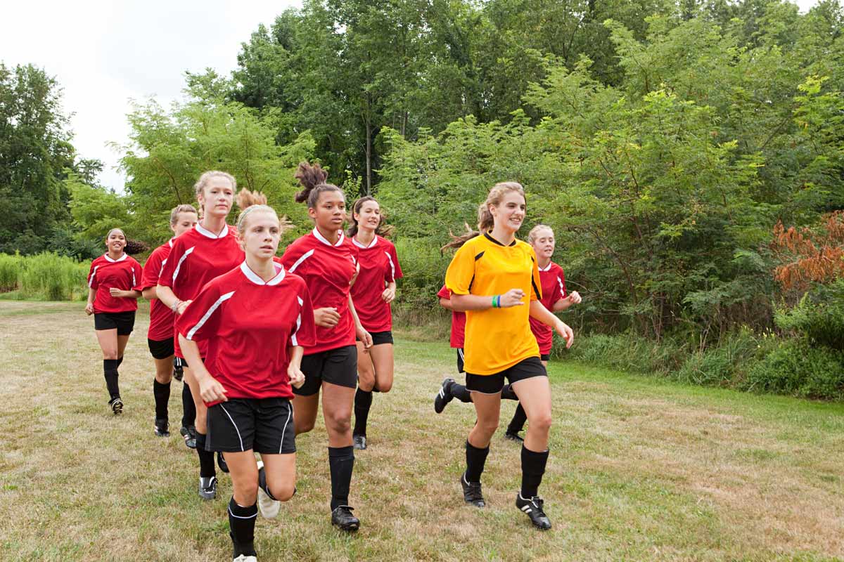 Specializing in one sport may hurt your young athlete - UCHealth Today